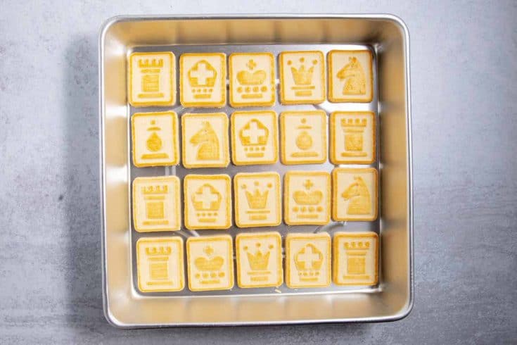 Easy Cream Cheese Banana Pudding w/Chessmen Cookies - The Tasty Tip