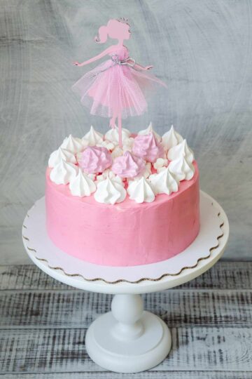 10 Easy & Gorgeous Minimalist Cake Design Ideas - The Tasty Tip