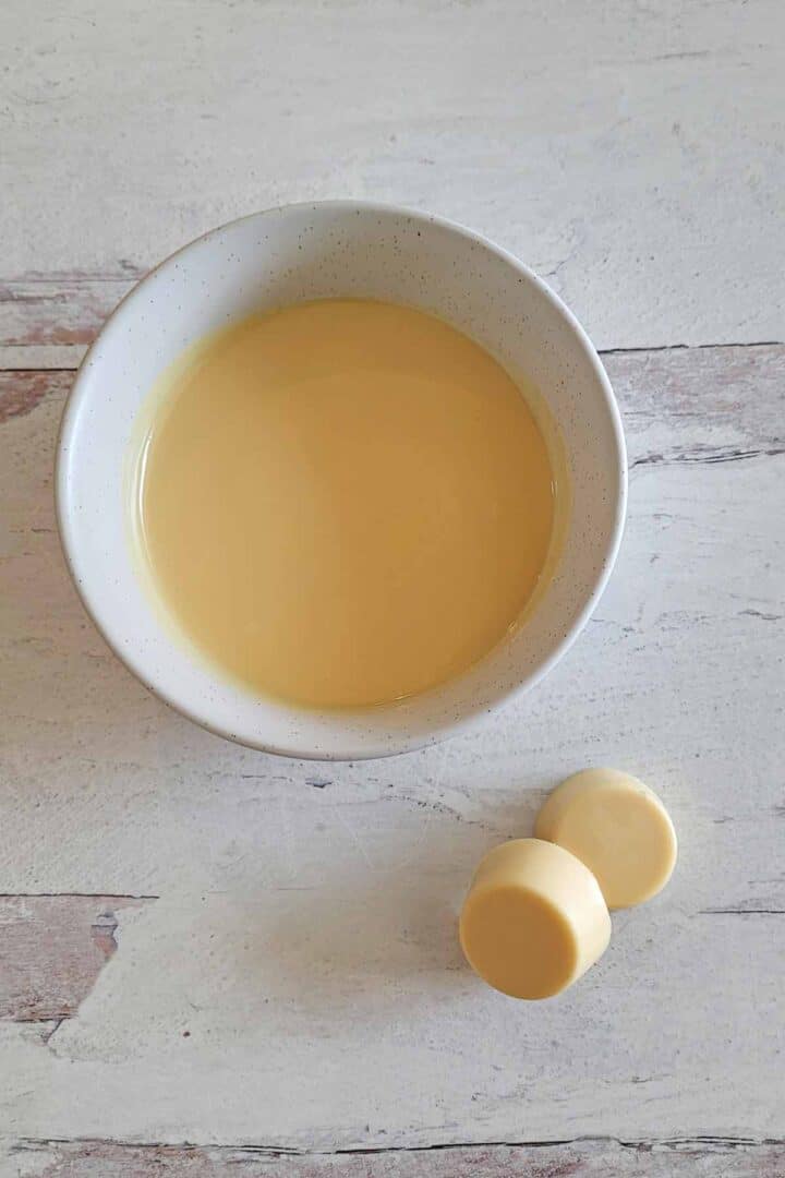 15+ Best Substitutes for White Chocolate - The Tasty Tip